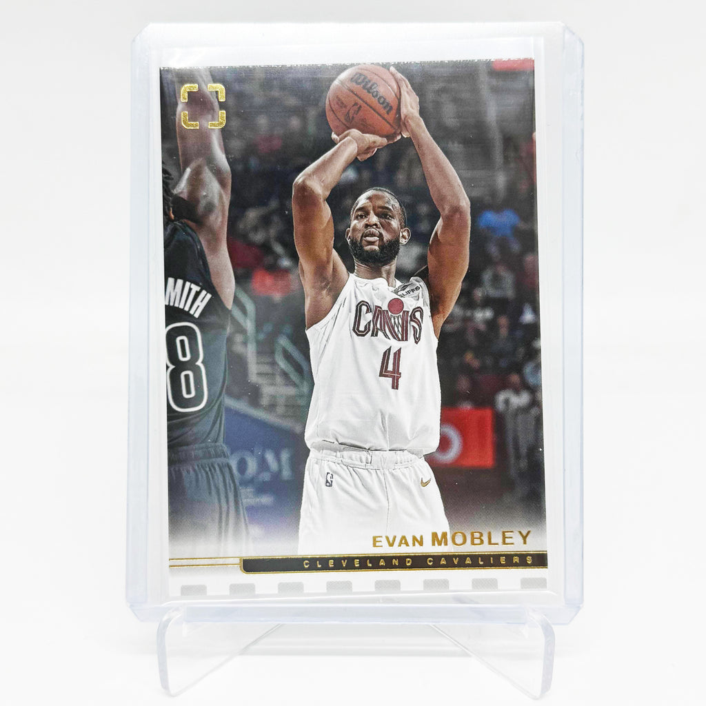 2024-25 Panini Photogenic Evan Mobley - No. 32 – Icons of Sport